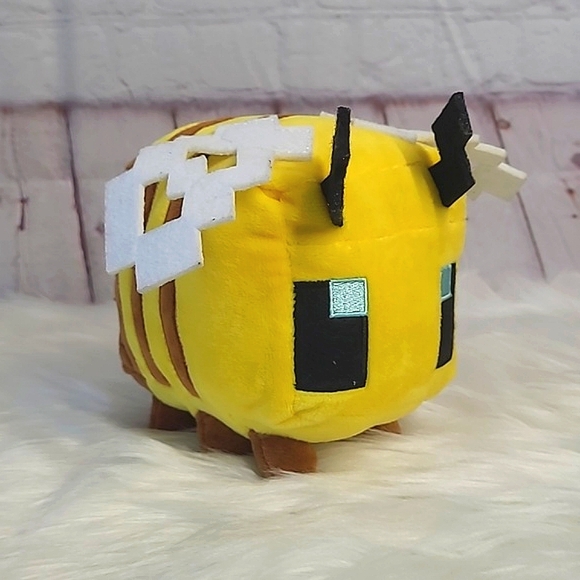 Mattel | Toys | Mattel Minecraft Happy Explorer Block Bee Plush Stuffed ...